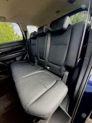 Blue Mitsubishi Outlander 2016 in Siauliai, with an engine capacity of 2.27 L and mileage of 151 thousand km for 13999 €, photo 35 on AUTOMOTO.COM.LV