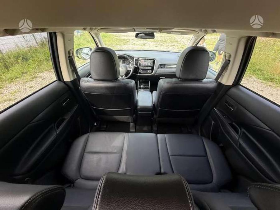 Zils Mitsubishi Outlander 2016 Šauļi, ar dzinēja tilpumu 2.27 L un nobraukumu 151 tūkst. km par 13999 €, foto 40 vietnē AUTOMOTO.COM.LV