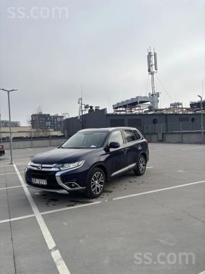 Blue Mitsubishi Outlander 2017 in Riga, with an engine capacity of 2.00 L and mileage of 97 thousand km for 16000 €, photo  on AUTOMOTO.COM.LV