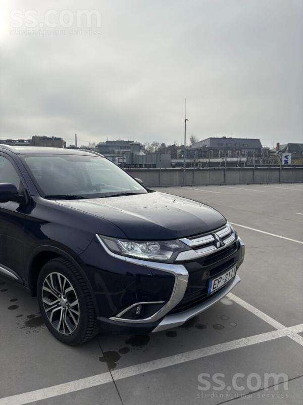 Zils Mitsubishi Outlander 2017 Rīga, ar dzinēja tilpumu 2.00 L un nobraukumu 97 tūkst. km par 16000 €, foto 8 vietnē AUTOMOTO.COM.LV