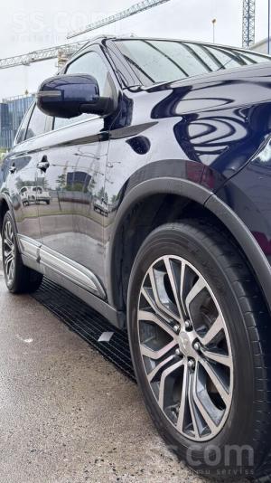 Zils Mitsubishi Outlander 2017 Rīga, ar dzinēja tilpumu 2.00 L un nobraukumu 97 tūkst. km par 15000 €, foto 6 vietnē AUTOMOTO.COM.LV