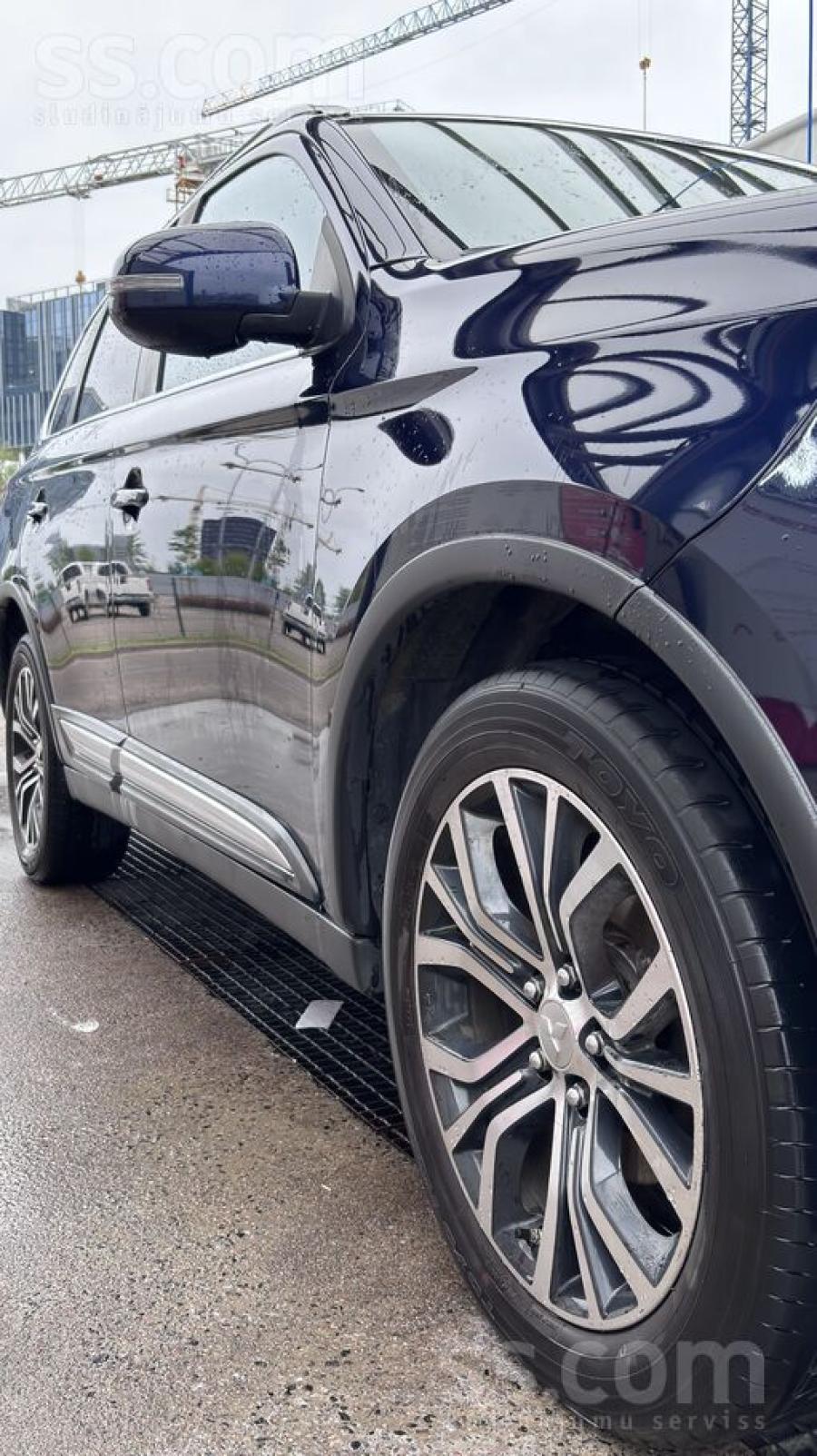 Zils Mitsubishi Outlander 2017 Rīga, ar dzinēja tilpumu 2.00 L un nobraukumu 97 tūkst. km par 15000 €, foto 6 vietnē AUTOMOTO.COM.LV