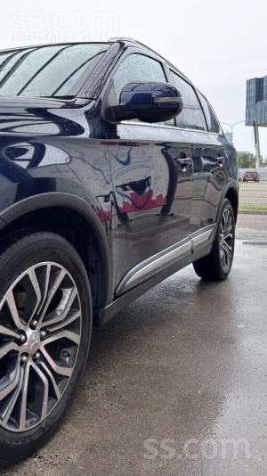 Zils Mitsubishi Outlander 2017 Rīga, ar dzinēja tilpumu 2.00 L un nobraukumu 97 tūkst. km par 15000 €, foto 7 vietnē AUTOMOTO.COM.LV