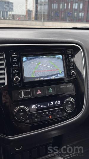 Zils Mitsubishi Outlander 2017 Rīga, ar dzinēja tilpumu 2.00 L un nobraukumu 97 tūkst. km par 15000 €, foto 9 vietnē AUTOMOTO.COM.LV