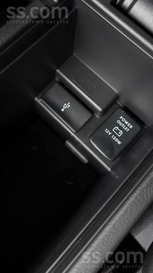 Zils Mitsubishi Outlander 2017 Rīga, ar dzinēja tilpumu 2.00 L un nobraukumu 97 tūkst. km par 15000 €, foto 12 vietnē AUTOMOTO.COM.LV