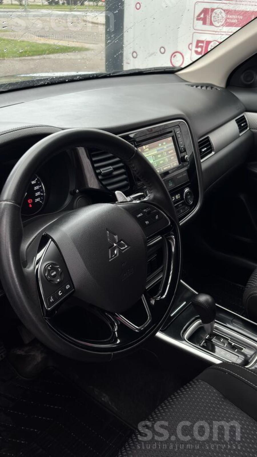 Zils Mitsubishi Outlander 2017 Rīga, ar dzinēja tilpumu 2.00 L un nobraukumu 97 tūkst. km par 15000 €, foto 14 vietnē AUTOMOTO.COM.LV