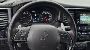 Zils Mitsubishi Outlander 2017 Rīga, ar dzinēja tilpumu 2.00 L un nobraukumu 97 tūkst. km par 15000 €, foto 19 vietnē AUTOMOTO.COM.LV