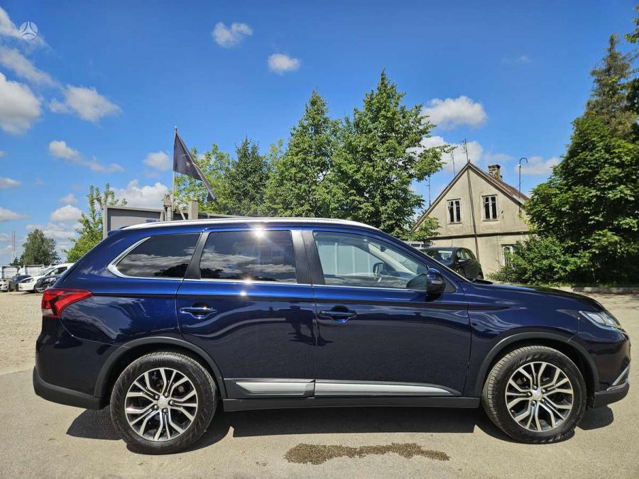 Zils Mitsubishi Outlander 2017 Šauļi, ar dzinēja tilpumu 2.30 L un nobraukumu 227 tūkst. km par 14450 €, foto 7 vietnē AUTOMOTO.COM.LV