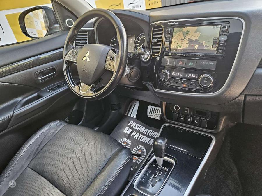 Zils Mitsubishi Outlander 2017 Šauļi, ar dzinēja tilpumu 2.30 L un nobraukumu 227 tūkst. km par 14450 €, foto 20 vietnē AUTOMOTO.COM.LV
