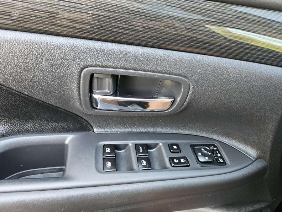 Zils Mitsubishi Outlander 2017 Šauļi, ar dzinēja tilpumu 2.30 L un nobraukumu 227 tūkst. km par 14450 €, foto 34 vietnē AUTOMOTO.COM.LV