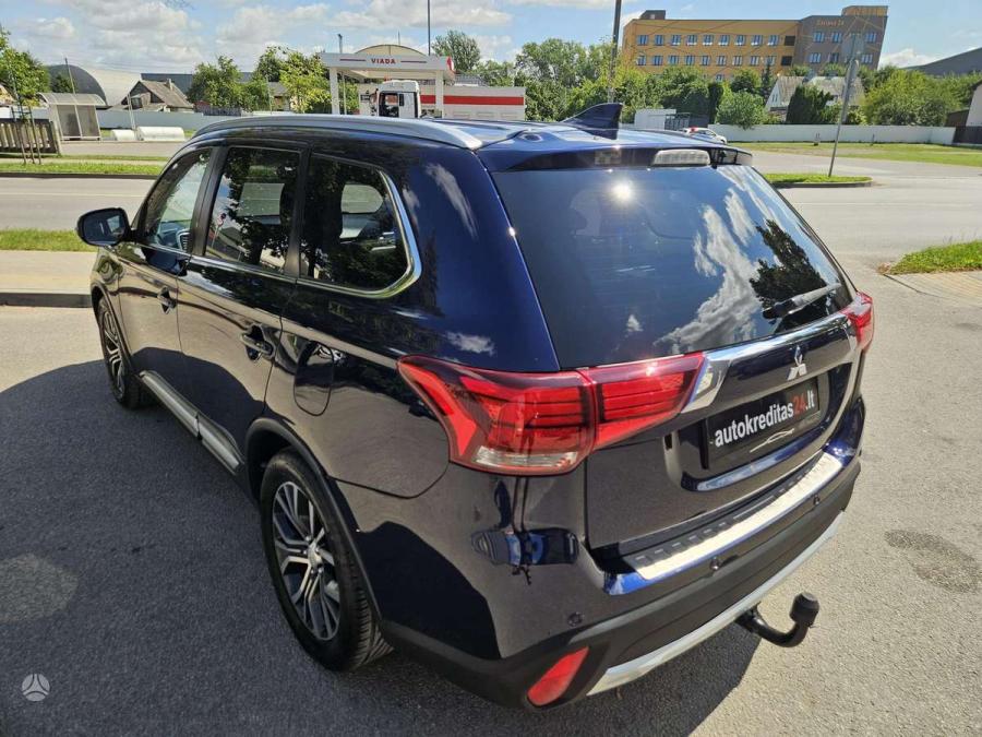 Zils Mitsubishi Outlander 2017 Šauļi, ar dzinēja tilpumu 2.30 L un nobraukumu 227 tūkst. km par 14450 €, foto 8 vietnē AUTOMOTO.COM.LV