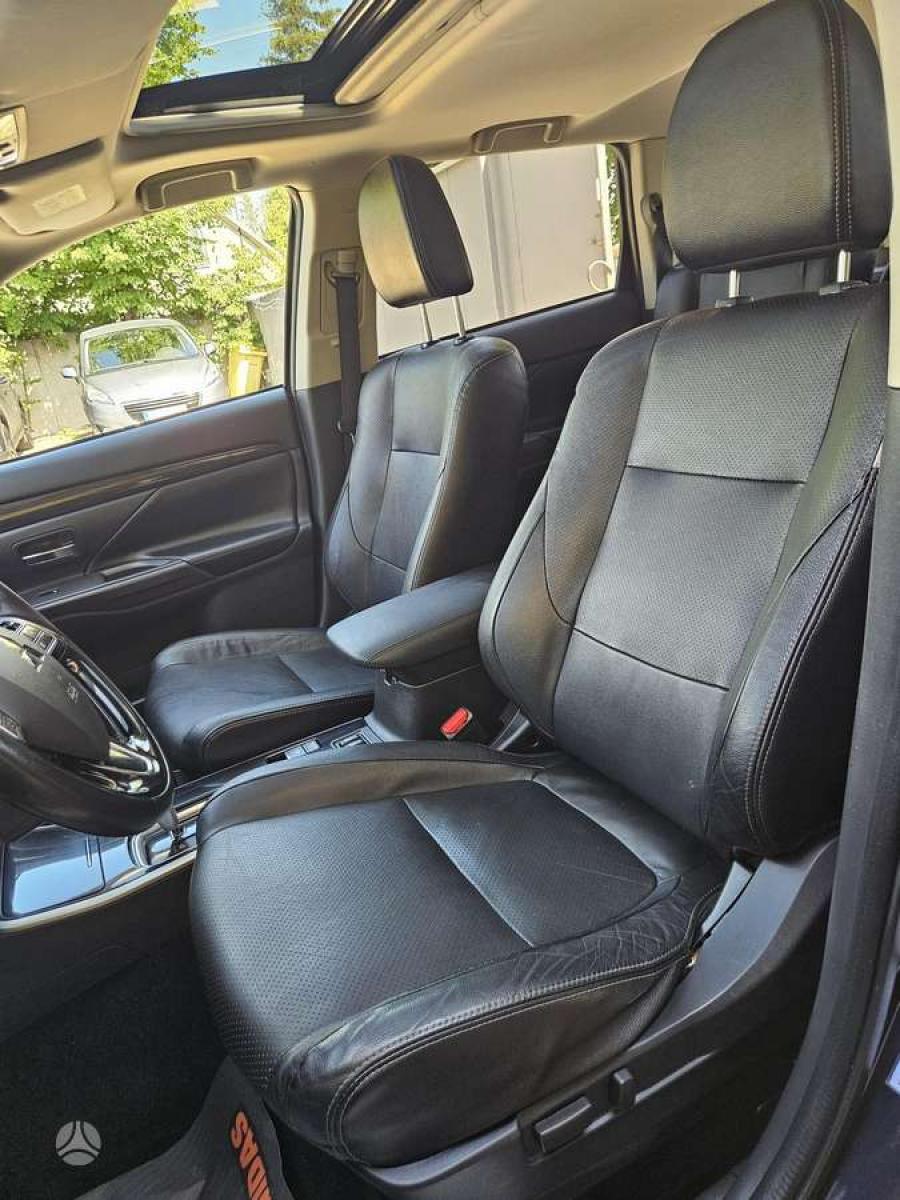Zils Mitsubishi Outlander 2017 Šauļi, ar dzinēja tilpumu 2.30 L un nobraukumu 227 tūkst. km par 14450 €, foto 21 vietnē AUTOMOTO.COM.LV