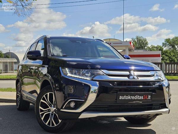 Blue Mitsubishi Outlander 2017 in Siauliai, with an engine capacity of 2.30 L and mileage of 227 thousand km for 14450 €, photo 4 on AUTOMOTO.COM.LV