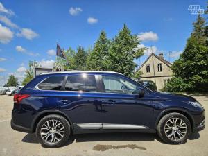 Zils Mitsubishi Outlander 2017 Šauļi, ar dzinēja tilpumu 2.30 L un nobraukumu 227 tūkst. km par 14450 €, foto 7 vietnē AUTOMOTO.COM.LV