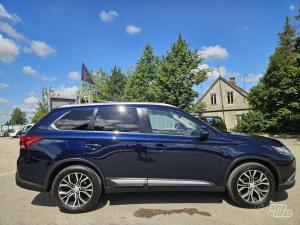 Zils Mitsubishi Outlander 2017 Šauļi, ar dzinēja tilpumu 2.30 L un nobraukumu 227 tūkst. km par 14450 €, foto 10 vietnē AUTOMOTO.COM.LV