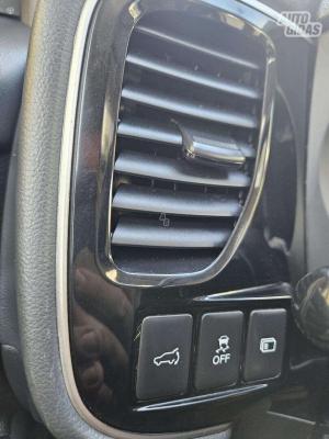 Zils Mitsubishi Outlander 2017 Šauļi, ar dzinēja tilpumu 2.30 L un nobraukumu 227 tūkst. km par 14450 €, foto 31 vietnē AUTOMOTO.COM.LV