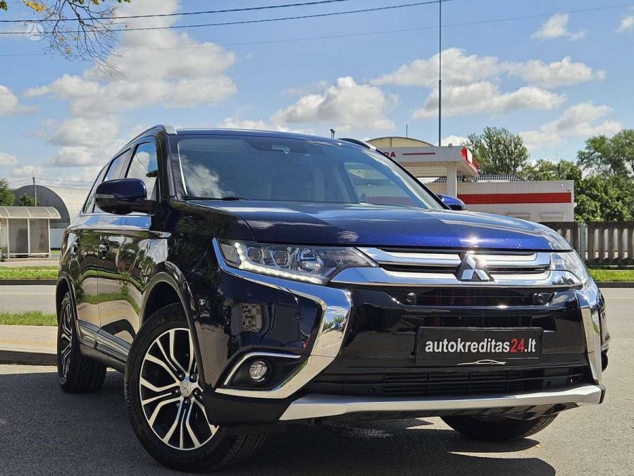 Blue Mitsubishi Outlander 2017 in Siauliai, with an engine capacity of 2.30 L and mileage of 227 thousand km for 14450 €, photo 4 on AUTOMOTO.COM.LV