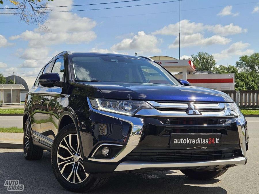 Blue Mitsubishi Outlander 2017 in Siauliai, with an engine capacity of 2.30 L and mileage of 227 thousand km for 14450 €, photo 4 on AUTOMOTO.COM.LV
