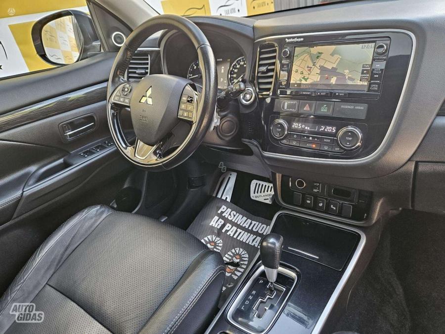 Blue Mitsubishi Outlander 2017 in Siauliai, with an engine capacity of 2.30 L and mileage of 227 thousand km for 14450 €, photo 21 on AUTOMOTO.COM.LV