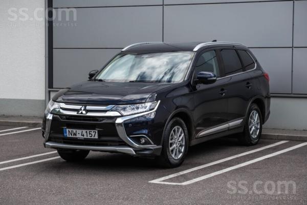 Blue Mitsubishi Outlander 2018 in Riga, with an engine capacity of 2.30 L and mileage of 229 thousand km for 10750 €, photo 1 on AUTOMOTO.COM.LV