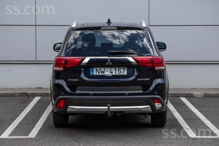 Zils Mitsubishi Outlander 2018 Rīga, ar dzinēja tilpumu 2.30 L un nobraukumu 229 tūkst. km par 10750 €, foto 6 vietnē AUTOMOTO.COM.LV