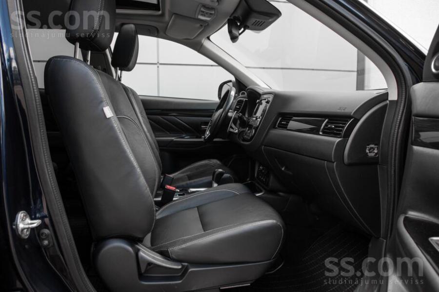 Zils Mitsubishi Outlander 2018 Rīga, ar dzinēja tilpumu 2.30 L un nobraukumu 229 tūkst. km par 10750 €, foto 12 vietnē AUTOMOTO.COM.LV