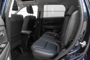 Zils Mitsubishi Outlander 2018 Rīga, ar dzinēja tilpumu 2.30 L un nobraukumu 229 tūkst. km par 10750 €, foto 13 vietnē AUTOMOTO.COM.LV