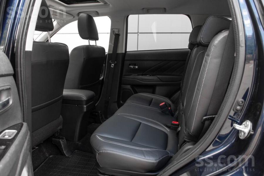 Zils Mitsubishi Outlander 2018 Rīga, ar dzinēja tilpumu 2.30 L un nobraukumu 229 tūkst. km par 10750 €, foto 13 vietnē AUTOMOTO.COM.LV