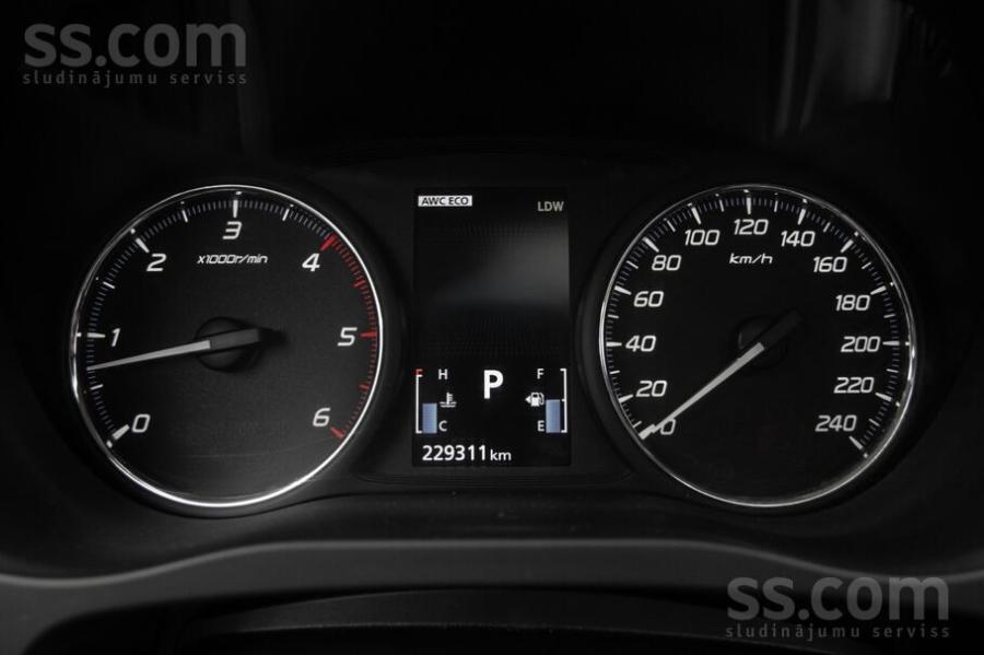 Zils Mitsubishi Outlander 2018 Rīga, ar dzinēja tilpumu 2.30 L un nobraukumu 229 tūkst. km par 10750 €, foto 16 vietnē AUTOMOTO.COM.LV