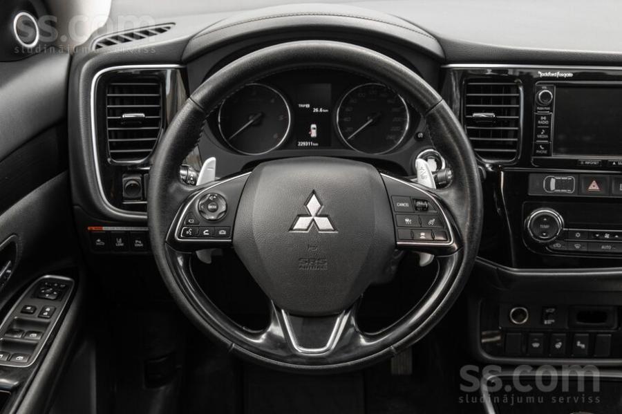 Zils Mitsubishi Outlander 2018 Rīga, ar dzinēja tilpumu 2.30 L un nobraukumu 229 tūkst. km par 10750 €, foto 19 vietnē AUTOMOTO.COM.LV
