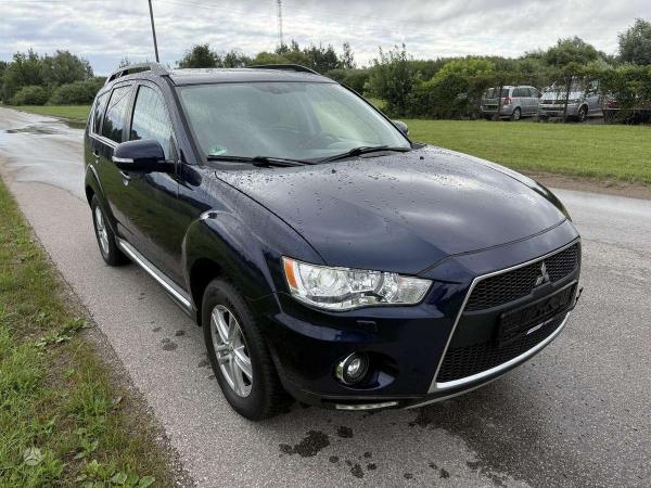 Zils Mitsubishi Outlander 2010 Vilkaviškis, ar dzinēja tilpumu 2.18 L un nobraukumu 271 tūkst. km par 4499 €, foto 2 vietnē AUTOMOTO.COM.LV