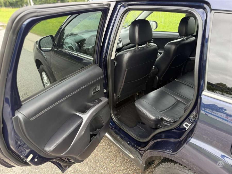 Zils Mitsubishi Outlander 2010 Vilkaviškis, ar dzinēja tilpumu 2.18 L un nobraukumu 271 tūkst. km par 4499 €, foto 10 vietnē AUTOMOTO.COM.LV