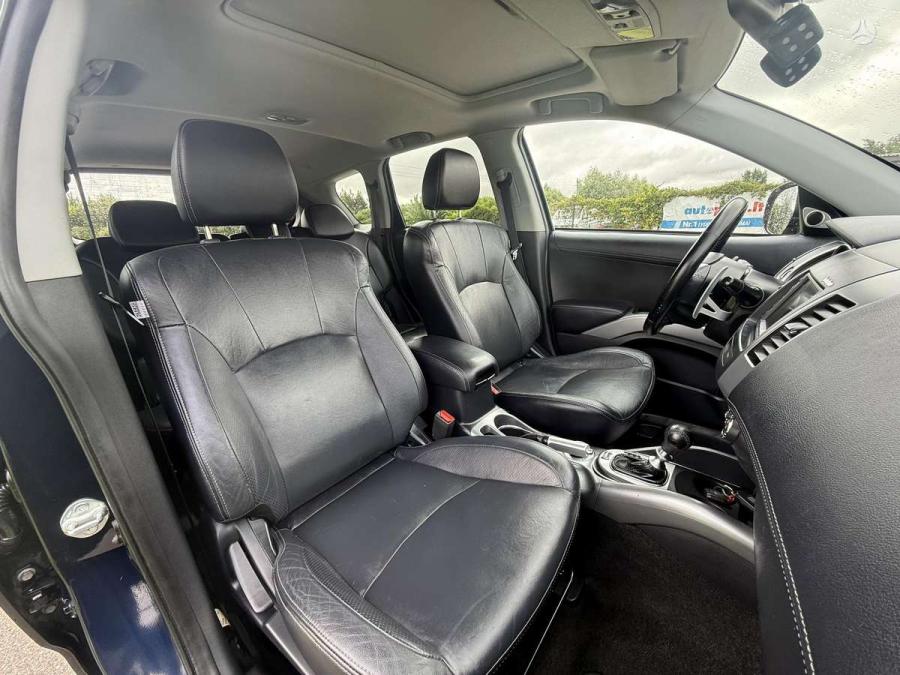 Zils Mitsubishi Outlander 2010 Vilkaviškis, ar dzinēja tilpumu 2.18 L un nobraukumu 271 tūkst. km par 4499 €, foto 14 vietnē AUTOMOTO.COM.LV