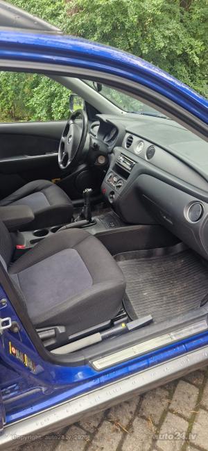 Zils Mitsubishi Outlander 2006 Tallina, ar dzinēja tilpumu 2.00 L un nobraukumu 98 tūkst. km par 5500 €, foto 9 vietnē AUTOMOTO.COM.LV