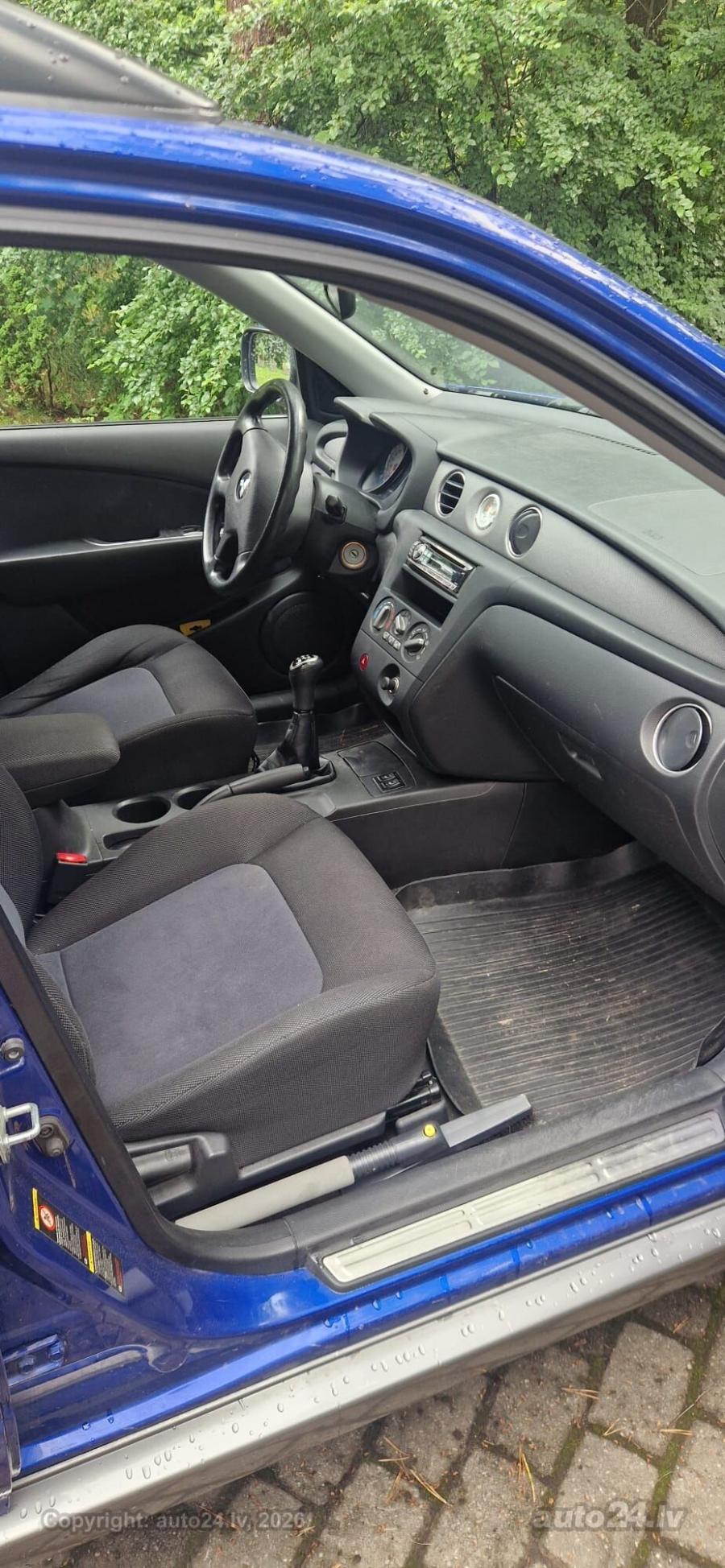 Zils Mitsubishi Outlander 2006 Tallina, ar dzinēja tilpumu 2.00 L un nobraukumu 98 tūkst. km par 5500 €, foto 9 vietnē AUTOMOTO.COM.LV