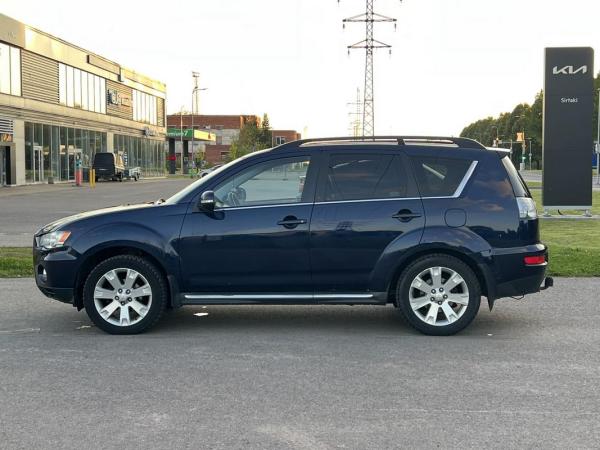 Zils Mitsubishi Outlander 2012 Narva, ar dzinēja tilpumu 2.20 L un nobraukumu 287 tūkst. km par 3499 €, foto 4 vietnē AUTOMOTO.COM.LV