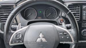 Zils Mitsubishi Outlander 2015 Tallina, ar dzinēja tilpumu 2.30 L un nobraukumu 170 tūkst. km par 9990 €, foto 21 vietnē AUTOMOTO.COM.LV