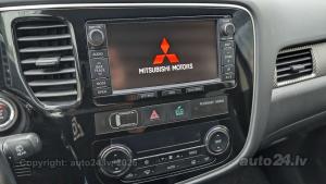 Zils Mitsubishi Outlander 2015 Tallina, ar dzinēja tilpumu 2.30 L un nobraukumu 170 tūkst. km par 9990 €, foto 22 vietnē AUTOMOTO.COM.LV