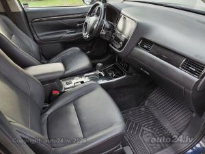Zils Mitsubishi Outlander 2017 Tartu, ar dzinēja tilpumu 2.30 L un nobraukumu 216 tūkst. km par 14490 €, foto 8 vietnē AUTOMOTO.COM.LV