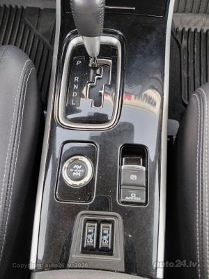 Zils Mitsubishi Outlander 2017 Tartu, ar dzinēja tilpumu 2.30 L un nobraukumu 216 tūkst. km par 14490 €, foto 11 vietnē AUTOMOTO.COM.LV