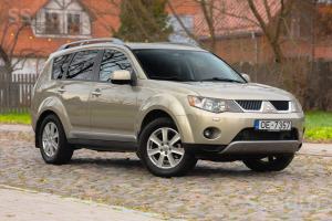 Brown Mitsubishi Outlander 2007 in Jelgava, with an engine capacity of 2.00 L and mileage of 292 thousand km for 4400 €, photo 2 on AUTOMOTO.COM.LV