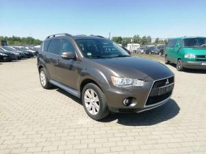 Brown Mitsubishi Outlander 2011 in Marijampole, with an engine capacity of 2.27 L and mileage of 303 thousand km for 4799 €, photo 7 on AUTOMOTO.COM.LV