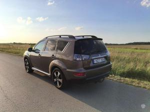Brown Mitsubishi Outlander 2011 in Siauliai, with an engine capacity of 2.27 L and mileage of 297 thousand km for 5700 €, photo 4 on AUTOMOTO.COM.LV