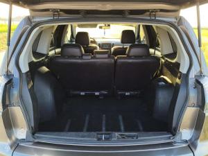 Brown Mitsubishi Outlander 2011 in Siauliai, with an engine capacity of 2.27 L and mileage of 297 thousand km for 5700 €, photo 7 on AUTOMOTO.COM.LV
