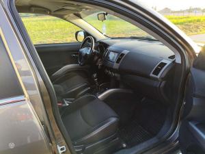 Brown Mitsubishi Outlander 2011 in Siauliai, with an engine capacity of 2.27 L and mileage of 297 thousand km for 5700 €, photo 11 on AUTOMOTO.COM.LV