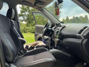 Brūns Mitsubishi Outlander 2011 Viļņa, ar dzinēja tilpumu 2.27 L un nobraukumu 293 tūkst. km par 3500 €, foto 14 vietnē AUTOMOTO.COM.LV