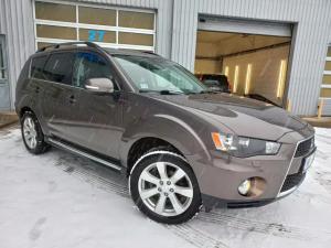 Brown Mitsubishi Outlander 2012 in Riga, with an engine capacity of 2.20 L and mileage of 270 thousand km for 6990 €, photo 8 on AUTOMOTO.COM.LV