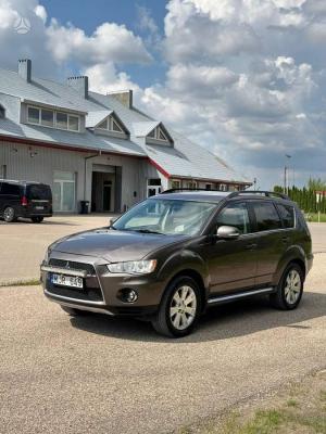 Brūns Mitsubishi Outlander 2012 Kauņa, ar dzinēja tilpumu 2.20 L un nobraukumu 270 tūkst. km par 4450 €, foto  vietnē AUTOMOTO.COM.LV