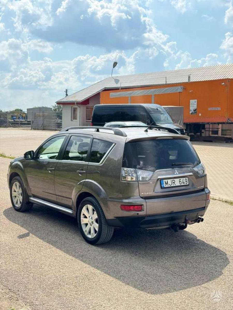 Brūns Mitsubishi Outlander 2012 Kauņa, ar dzinēja tilpumu 2.20 L un nobraukumu 270 tūkst. km par 4450 €, foto 13 vietnē AUTOMOTO.COM.LV