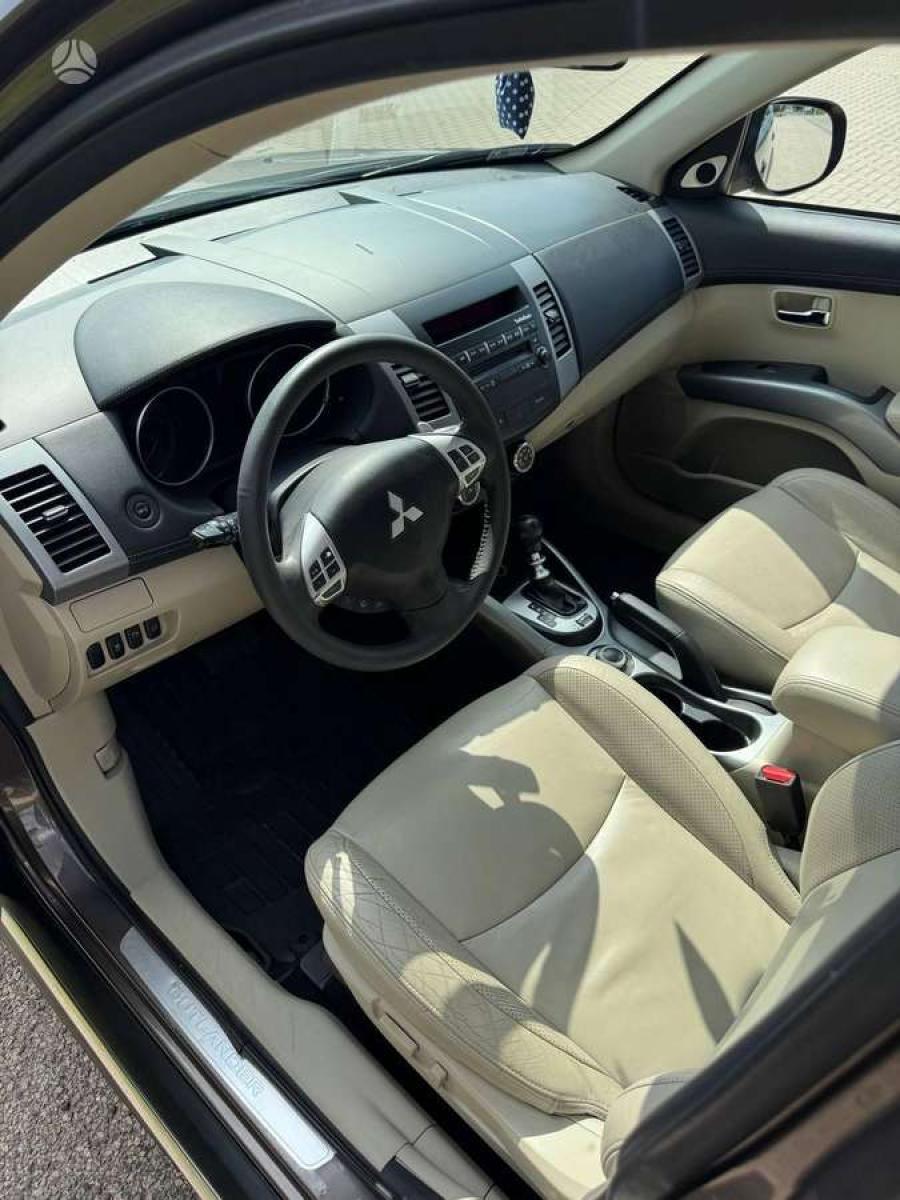 Brūns Mitsubishi Outlander 2012 Kauņa, ar dzinēja tilpumu 2.20 L un nobraukumu 270 tūkst. km par 4450 €, foto 14 vietnē AUTOMOTO.COM.LV
